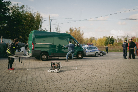 Gliniarze - Odcinek 8 Sezon 20 - streszczenie odcinka | Telemagazyn