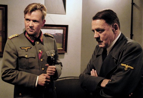 Upadek (2004) - film | Telemagazyn