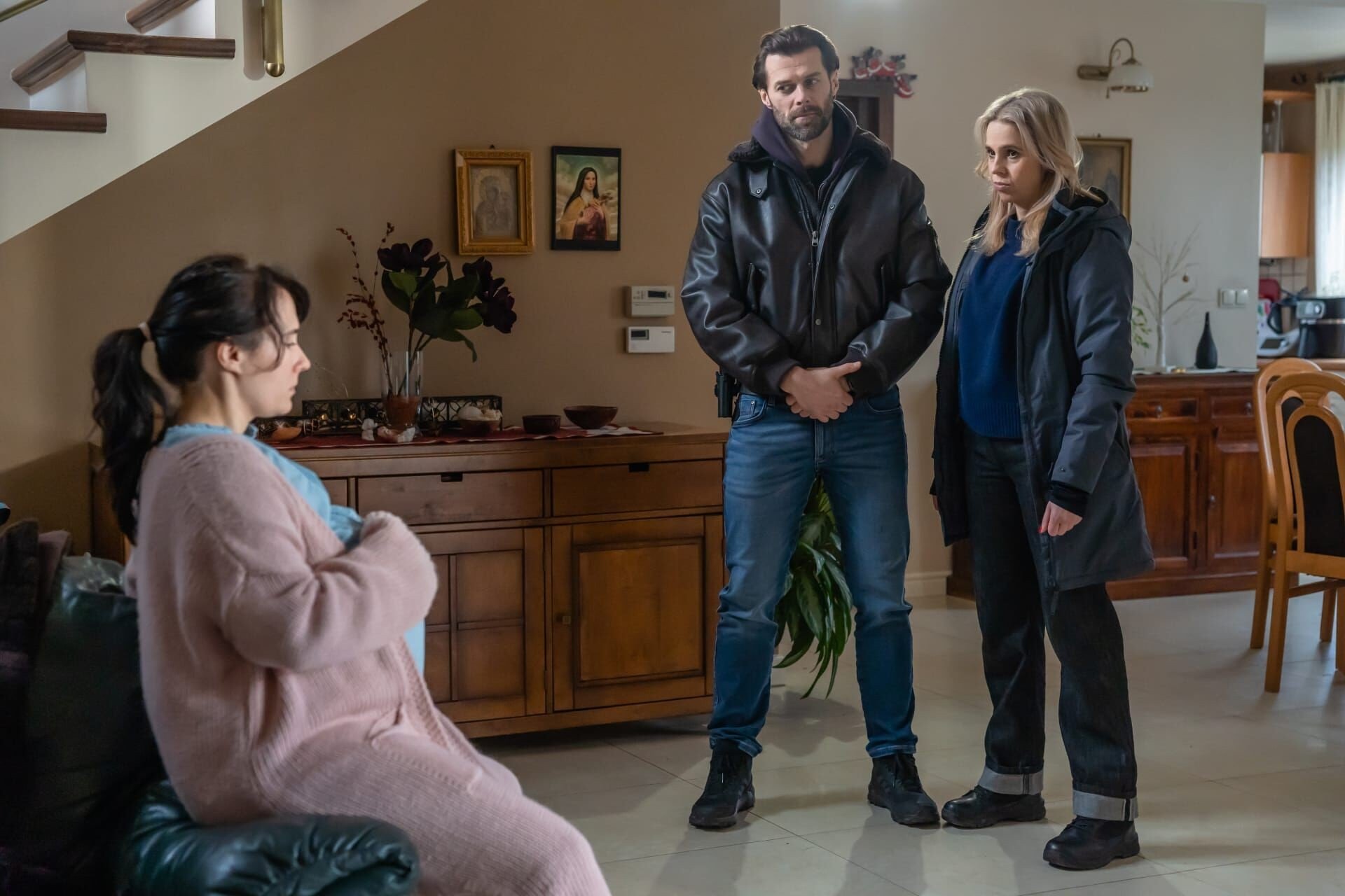 Sprawiedliwi - wydział kryminalny - Odcinek 17 Sezon 18 - streszczenie ...